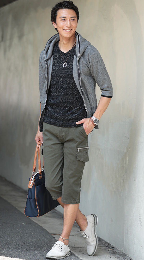 グレーパーカー 黒Tシャツ カーキクロップドパンツ snp_ai0827のコーディネート例 ｜ メンズファッション通販 MENZ-STYLE(メンズスタイル）