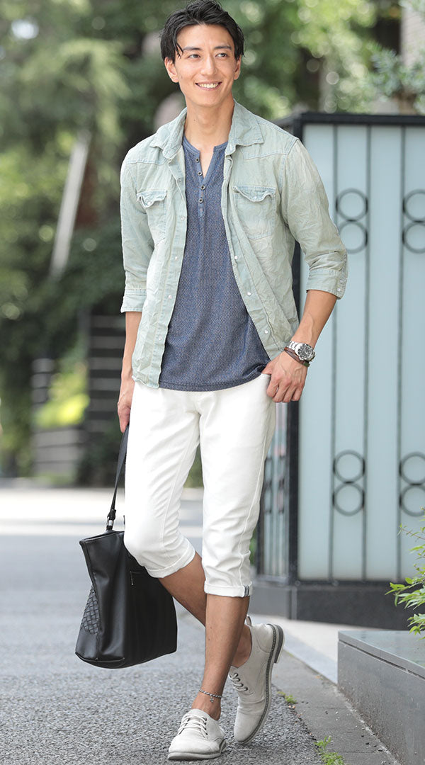 サックスシャツ 紺Tシャツ 白クロップドパンツ snp_bg0746のコーディネート例 ｜ メンズファッション通販 MENZ-STYLE(メンズスタイル）